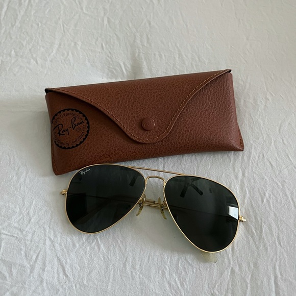 Ray-Ban | Accessories | Ray Ban Aviator Classics | Poshmark